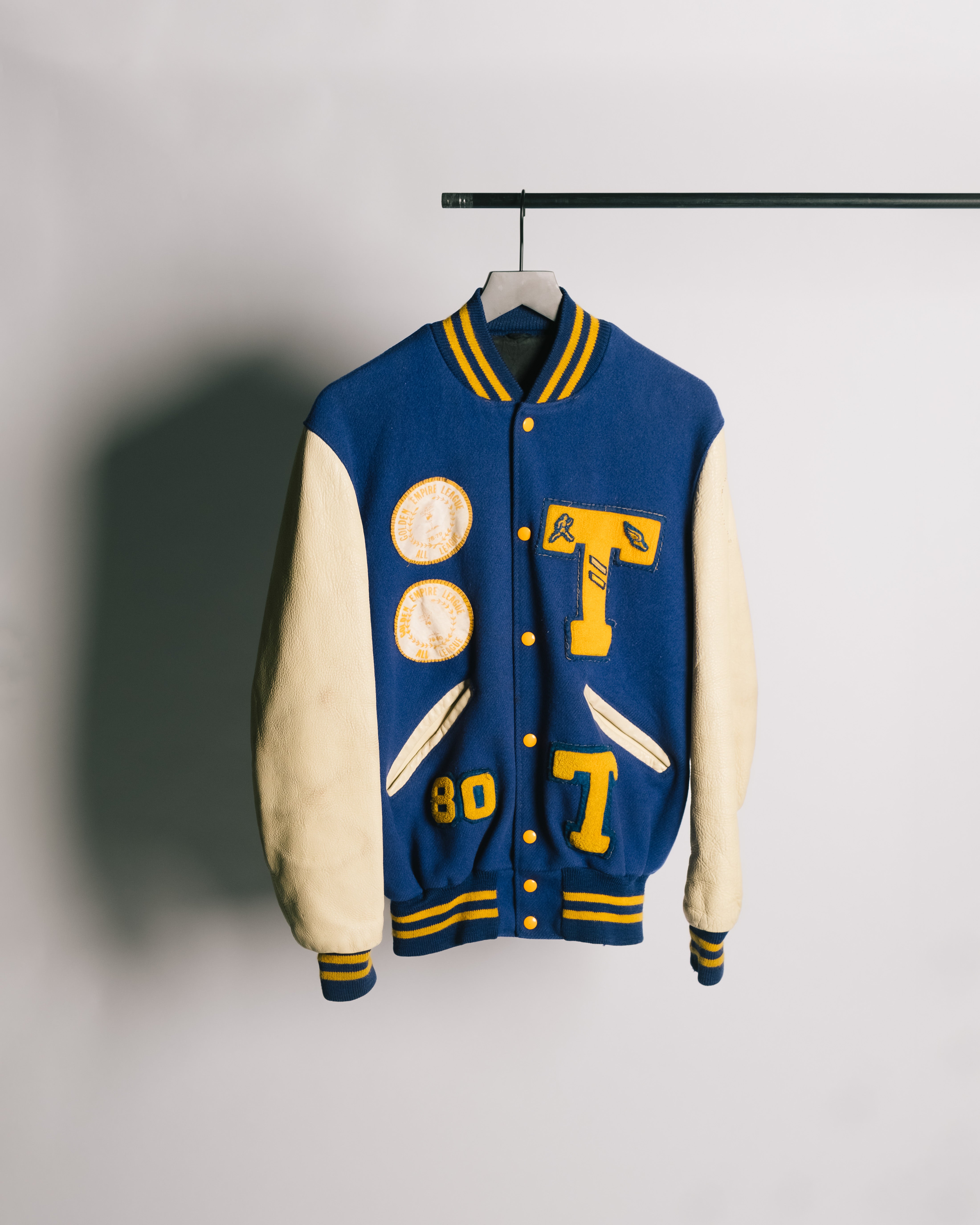 3Coin | Vintage Tough Brand | Second hand fashion | Vintage Retro ...